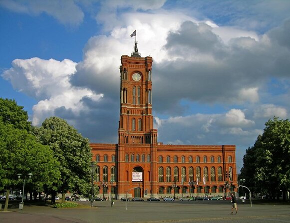 Berlin 3-Hour Bike Tour: Berlin's Best - Key Points