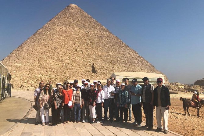 Cairo 8 Hour Private Tour of Pyramids, Egyptian Museum and Bazaar - Key Points
