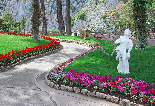 Capri Walking Tour with local guide - Key Points