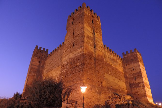Castle of Baños de la Encina - Discovering the Castle of Baños de la Encina: A Practical Review