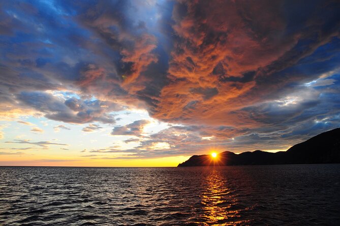 Cinque Terre Sunset Cruise with Aperitif from Monterosso - Key Points