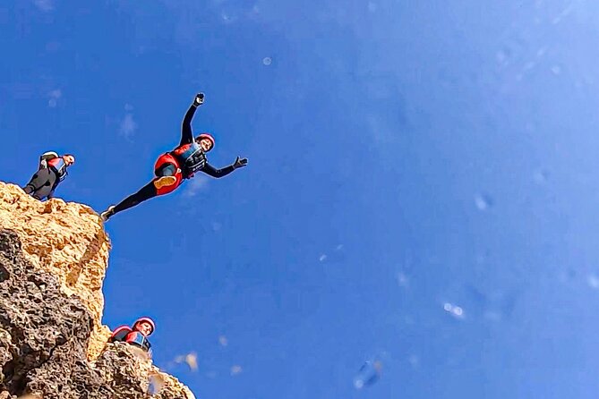 CLIFF JUMPING tour - Coasteering in Albufeira - Key Points