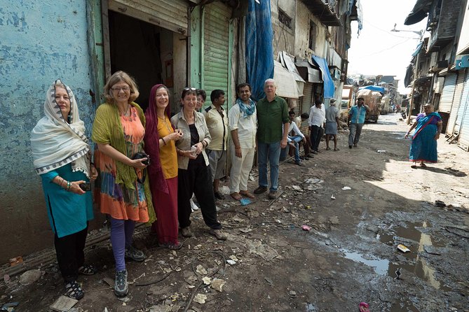 Dharavi slum tour in Mumbai by Female tour guides of the slum - Exploring Dharavi: The Mumbai Slum Experience with Local Female Guides