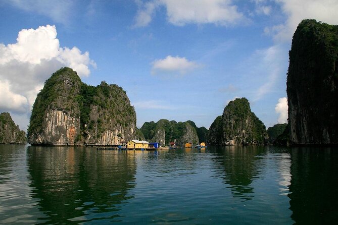 Doris Cruise 5 star cruise 2 days visiting Halong Bay Lan Ha Bay private balcony - Key Points