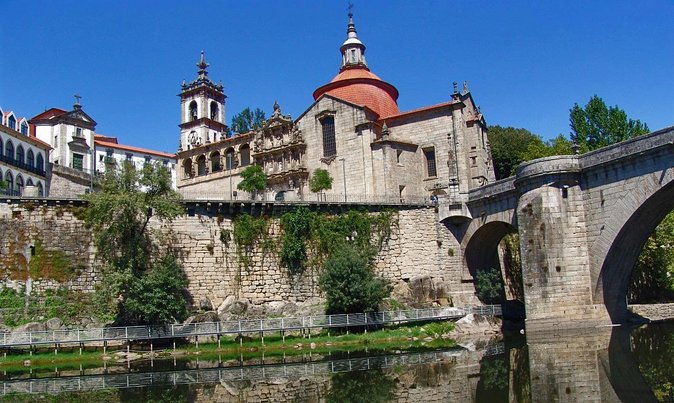 Douro Valley: private tour with lunch and wine estate all inclusive - Key Points