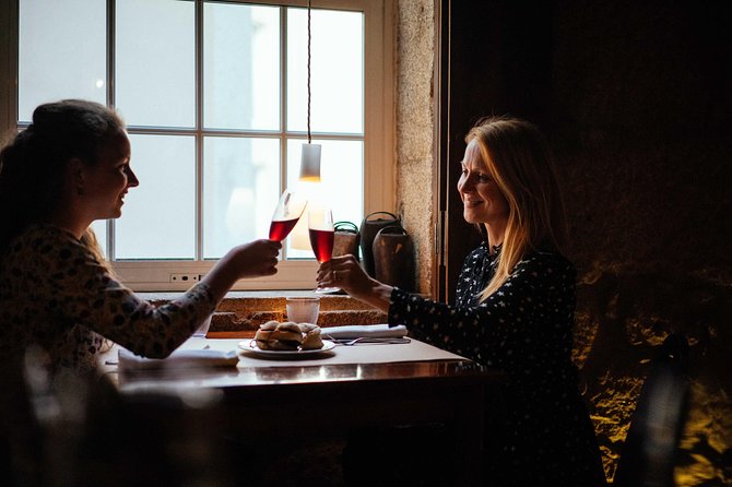 Drinks & Bites in Lisbon Private Tour - Key Points