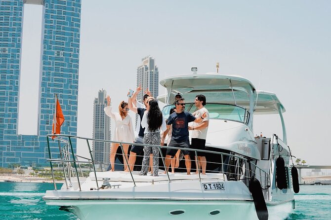 Dubai Harbour Luxury Yacht Tour with BBQ & Drinks - Key Points