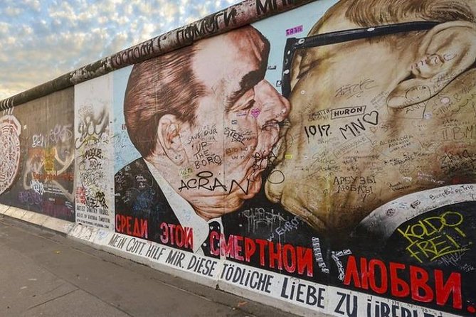 East Meets West: Berlins Street Art & Culinary Culture - Introduction