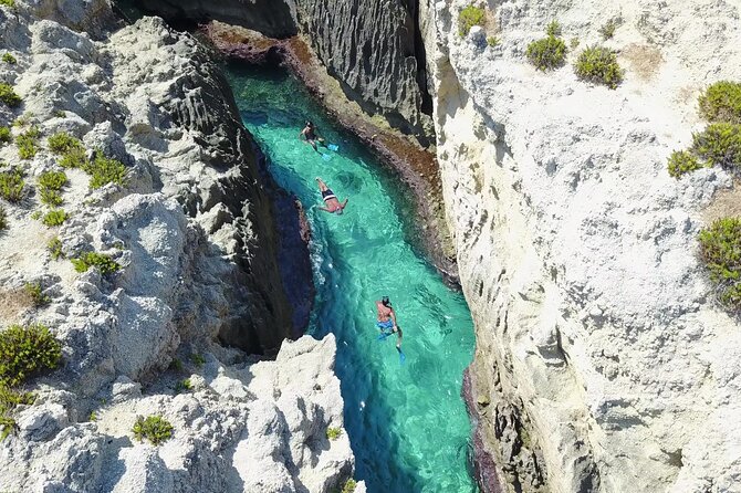 Exclusive boat tour in Tropea. Just you and your family - 4 hours - An In-Depth Look at the Private Boat Tour in Tropea