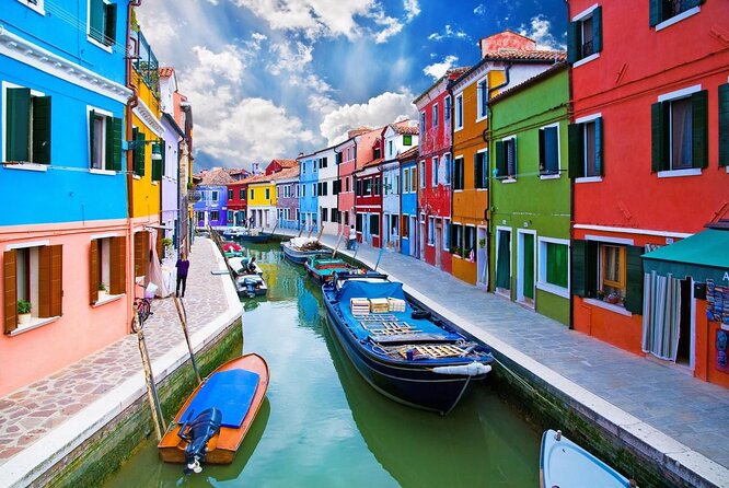 Exclusive Boat Tour Murano Burano Torcello with real local guide - Key Points