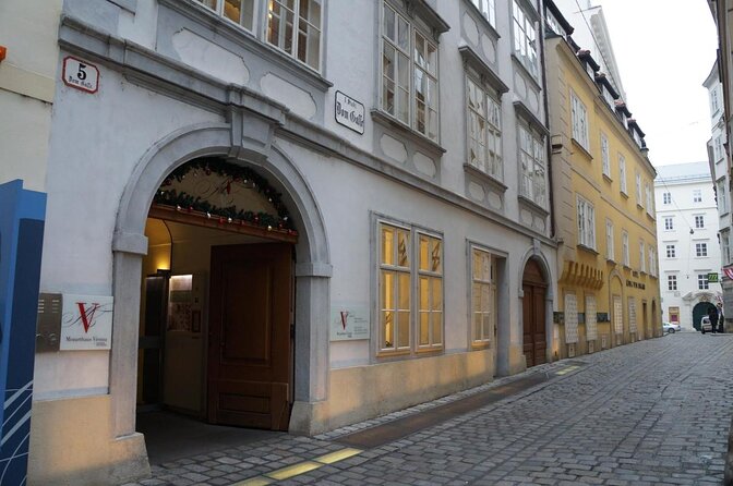 Fall in Love with Vienna in a Small Group or Private Tour - Key Points