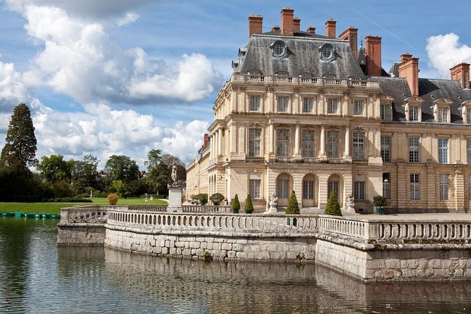 Fontainebleau Forest Half Day Hot-Air Balloon Ride with Chateau de Fontainebleau - An Overview of the Experience
