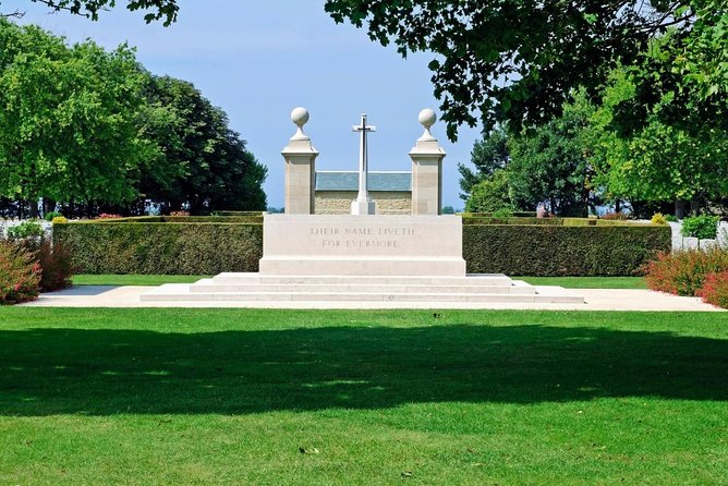 Full-Day Canadian Battlefields and sites Normandy Tour - Exploring the Normandy Coast: A Deep Dive