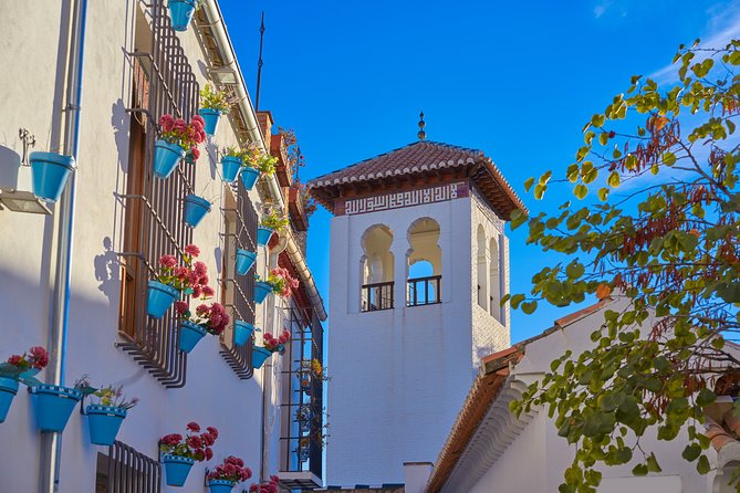 Granada full day: La alhambra completa + el Albaicin y Sacromonte - Key Points