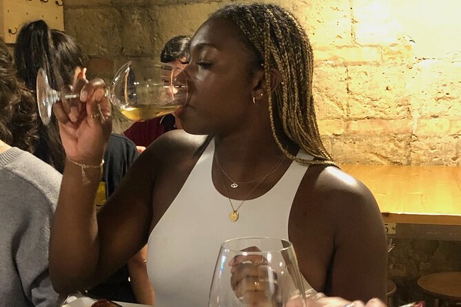 Guided, FUN Wine Tasting with Trivia Games, Napoli - Introduction