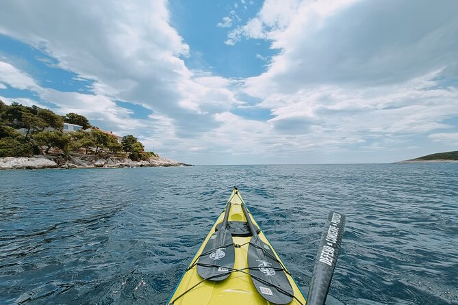 Half-day kayak tour from Hvar town - Key Points