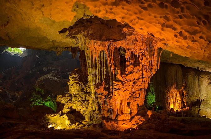 Halong Bay Day Tour With Titop Island, Cave, Kayak & Lunch - Key Points
