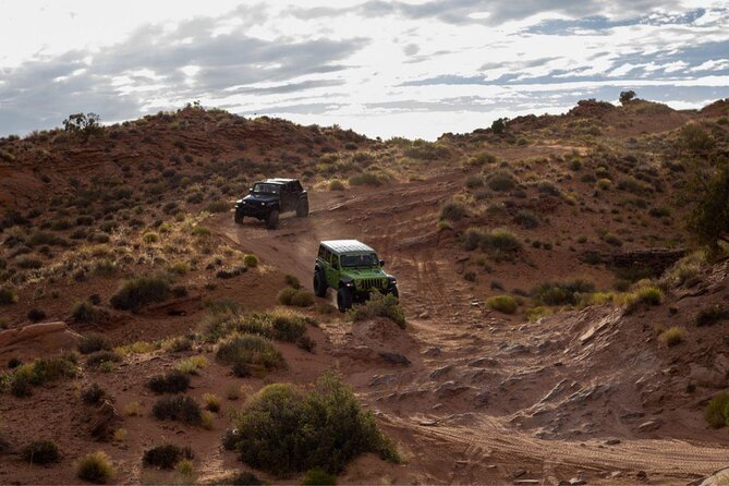 Hell's Revenge 4x4 Off-Roading Tour from Moab - Key Points