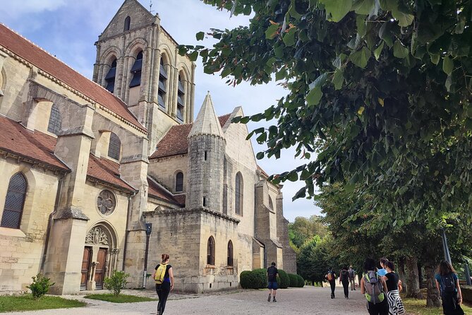 Hiking Adventure in Van Gogh's Footsteps with 6 miles walk - Key Points
