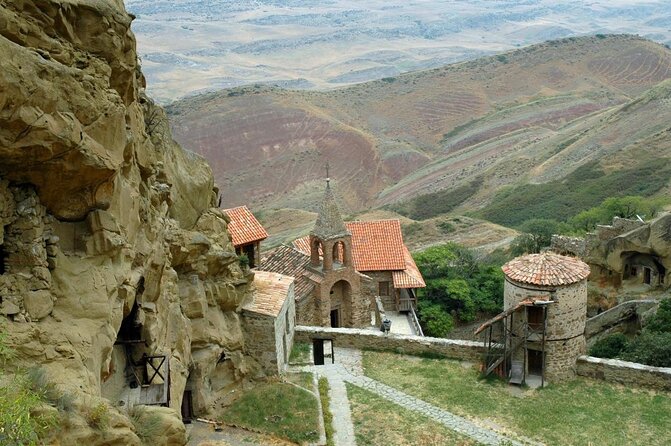 Kakheti Gems: Rainbow Mountains, Gareji & Signagi Private Tour - Key Points