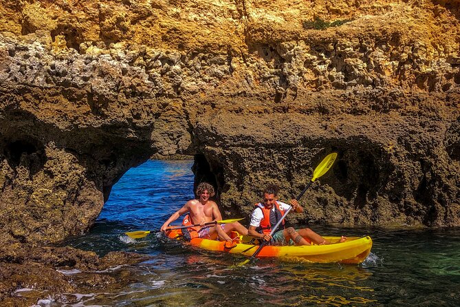 Kayak rental at Sunrise in Lagos - Key Points