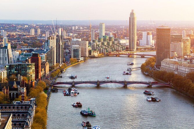 Lunch River Cruise on the Thames with 2-Course Meal - Key Points