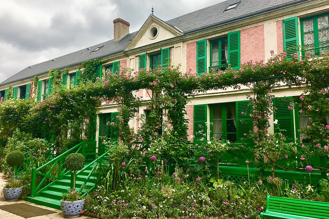 Monet's Gardens & House-Private Giverny Tour From Paris - The Itinerary: What to Expect on Your Day in Giverny