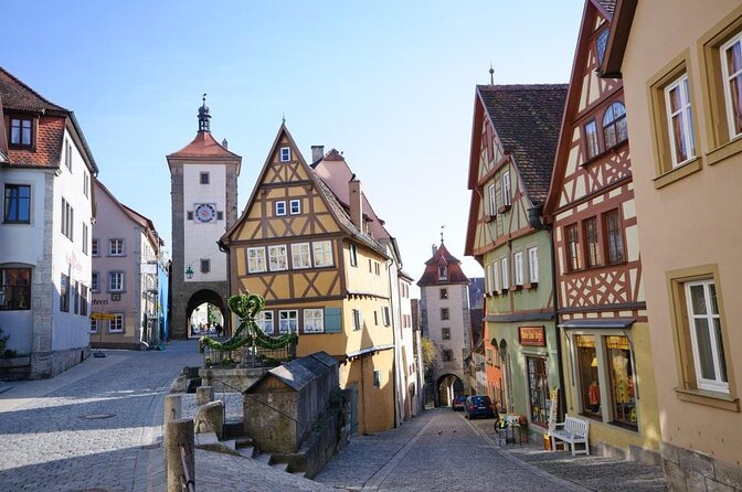 Neuschwanstein Castle, Ettal Abbey and Oberammergau Private Tour from Munich - Key Points