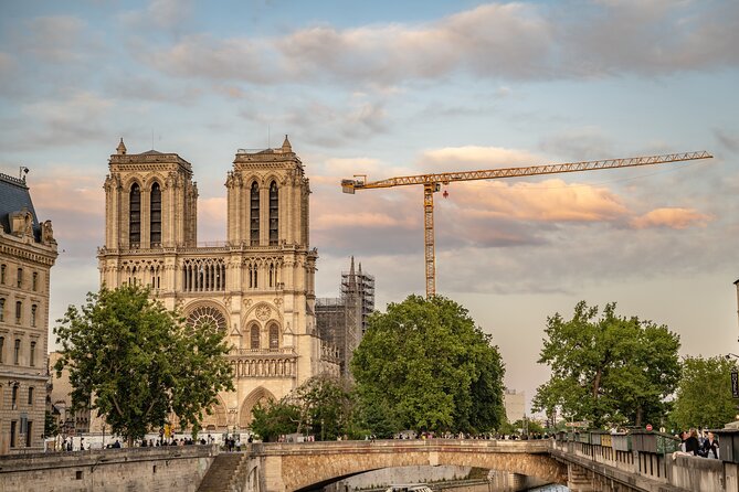 Notre Dame Cathedral Outside Tour & Sainte-Chapelle Ticket - Key Points