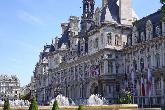 Paris Le Marais Hidden Gems Small Group Tour with Cruise Option - Key Points