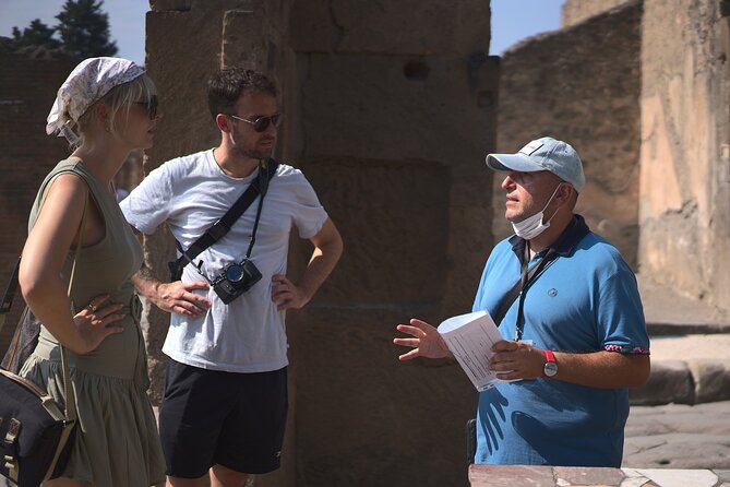 Pompeii Guided Tour & Horse Riding on Vesuvius with Lunch - Key Points