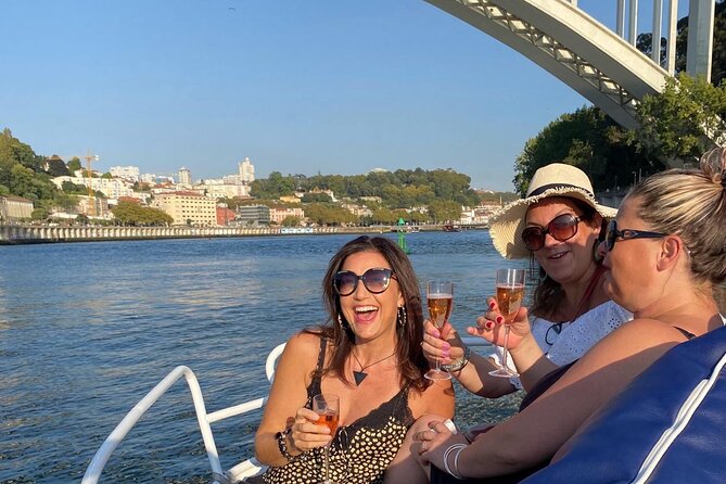 Porto: Boat trip on Douro river , six bridges /Sunset opcion - Introduction