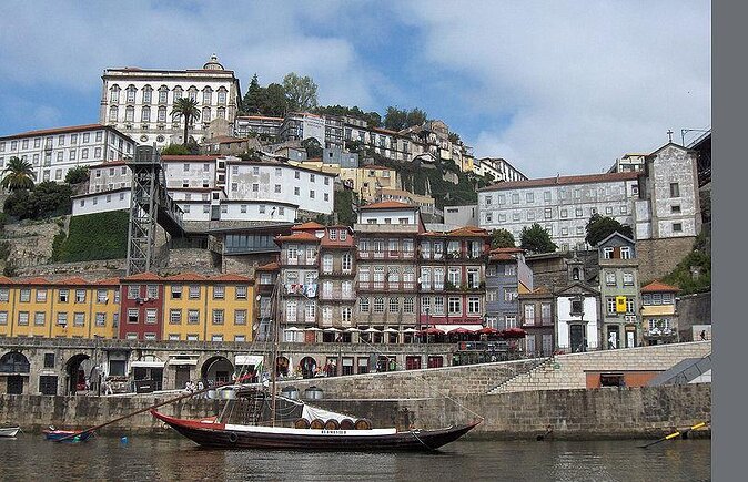 Porto: Private Yacht Cruise with Local Wine, Snacks and 6 Bridges - The Experience: A Closer Look