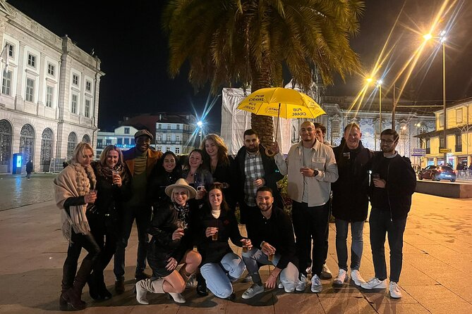 Porto Pubcrawl: 5h,7 Drinks,4 bars &Skip the line Club Entry - Introduction