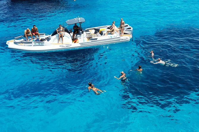 Private Boat Tour to discover Favignana and Levanzo from Trapani - Key Points
