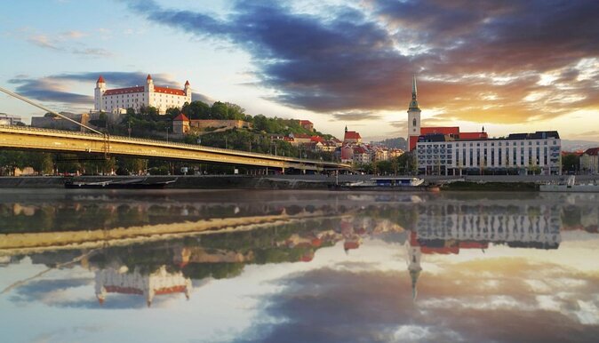 Private Bratislava Day Trip from Budapest with lunch - Key Points