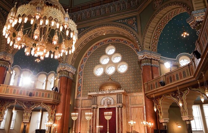 Private city walking tour of Sofia - Key Points