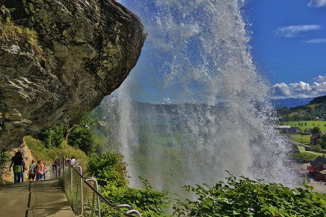 PRIVATE GUIDED TOUR: Queen of the Fjords - tour from Bergen, 6 hours - Key Points
