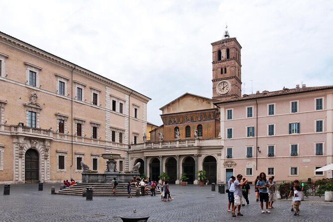 Rome by Vespa with a local - Key Points