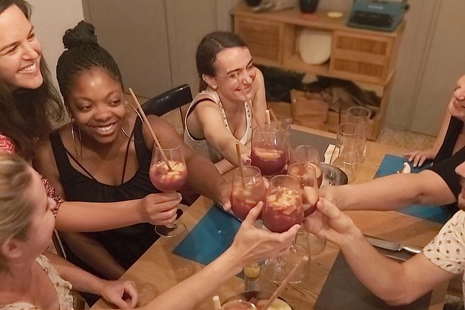 Sangria Cultural Workshop with Tapas - Key Points