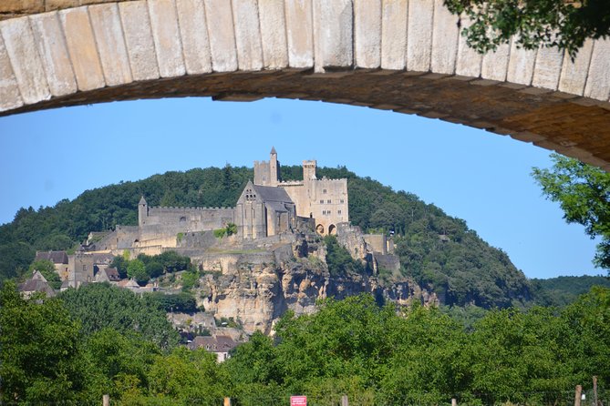 Sarlat la Canéda: The Dordogne valley by canoe - A Practical Guide to the Dordogne River Canoe Experience
