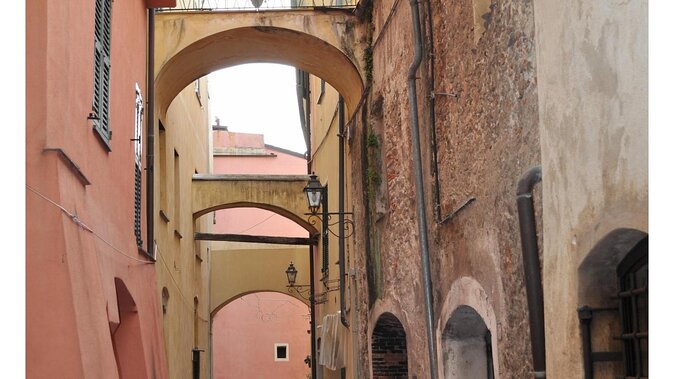 Segway Tour Caruggi - 1 ora - Discover Genoa’s Historic Heart on a 1-Hour Segway Tour