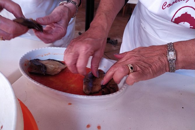 Sicilian Cooking Class and Market Tour in Taormina - Key Points