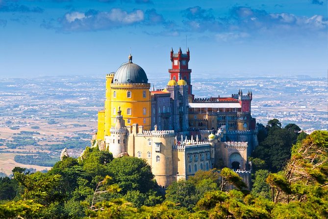 Sintra and Cascais Half Day Trip from Lisbon in Private Vehicle - Exploring the Sintra and Cascais Half Day Trip from Lisbon in Private Vehicle