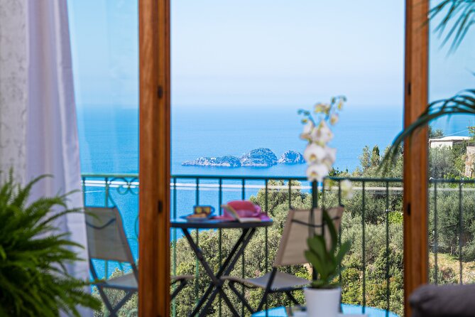 Small-Group Cooking Class in Positano: Gnocchi, Tiramisù & Drinks - Key Points
