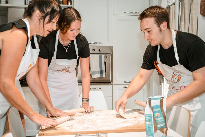 Small group Pasta and Tiramisu class in Genoa - Key Points