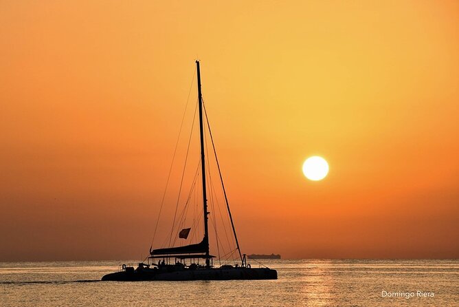 Sunset in Dénia from the Catamaran Mundo Marino - Key Points