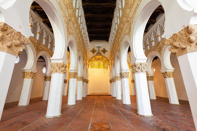 Toledo Essential: Private Visit with Official Guide and Tickets - Key Points