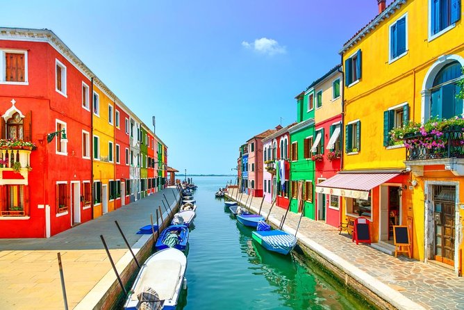 Unusual Venice Walking Tour through Rialto & Gondola Experience - Key Points