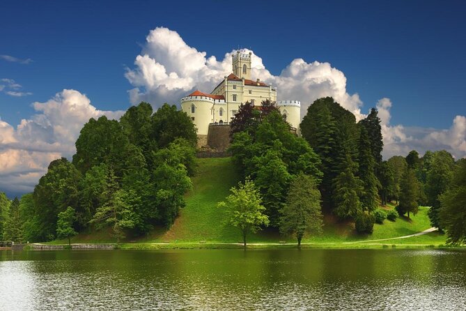Varazdin Baroque Town & Trakoscan Castle, Small Group from Zagreb - Unlocking Croatia’s Hidden Gems: Varazdin & Trakoscan Castle Small Group Tour from Zagreb